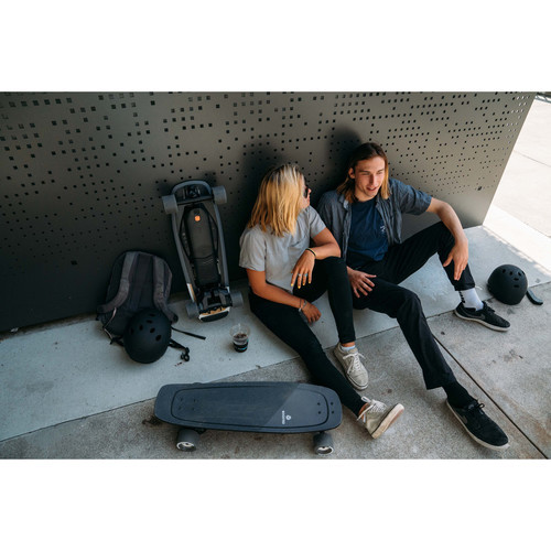 BOOSTED BOARDS - Boosted Mini X Motorized Skateboard - Electric ...
